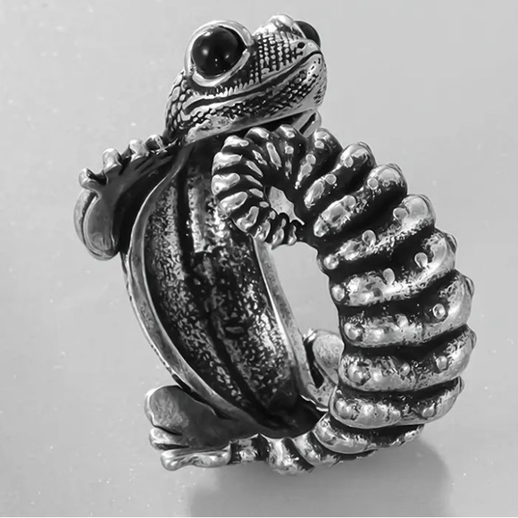 Boutique | Jewelry | Unisex Retro Lizard Ring | Poshmark